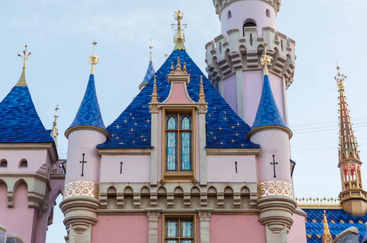 Sizes of Disney Castles Around the World Ranked - Offstage WDW
